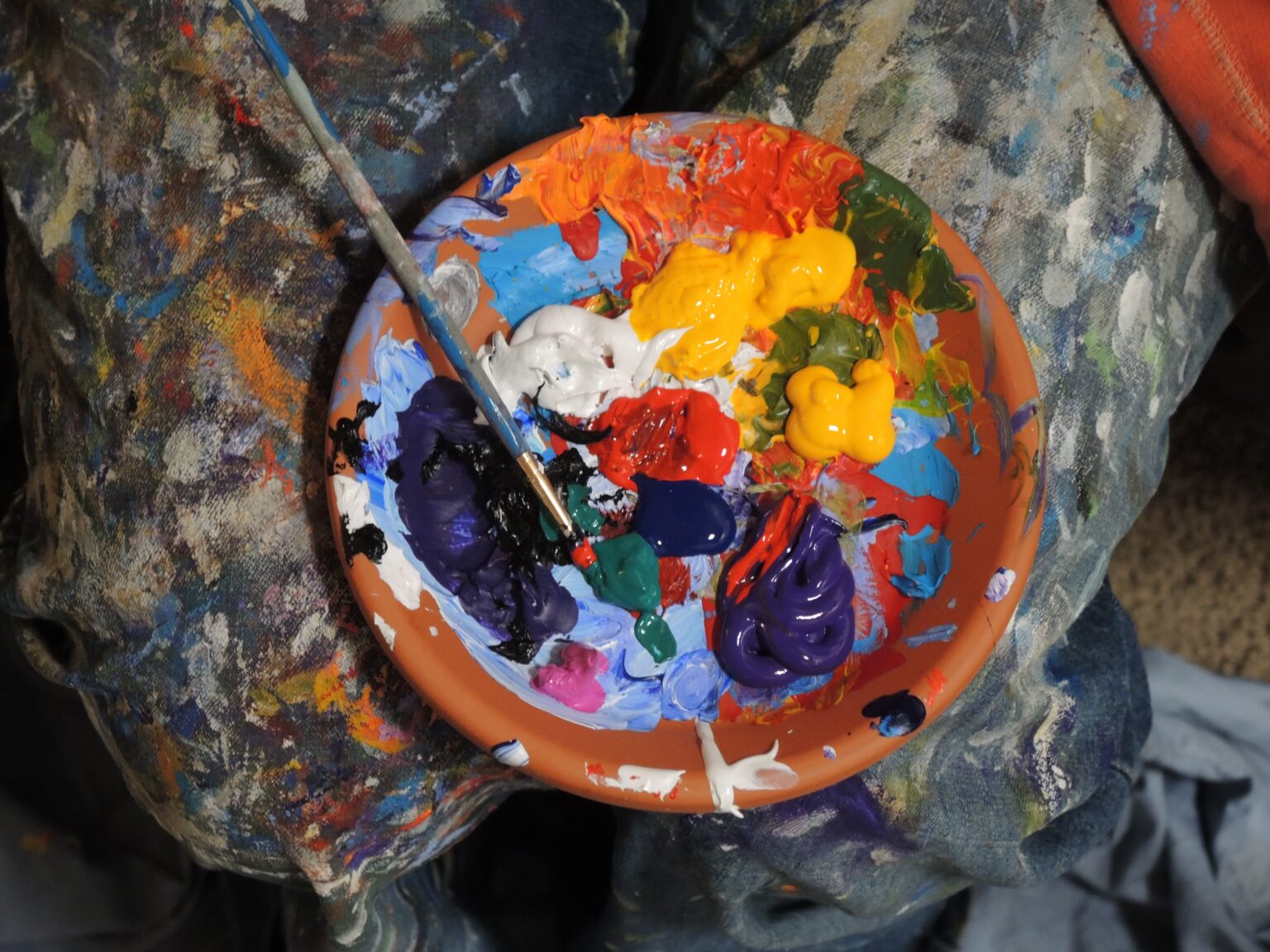 How To Varnish An Acrylic Painting? - Paint Explained